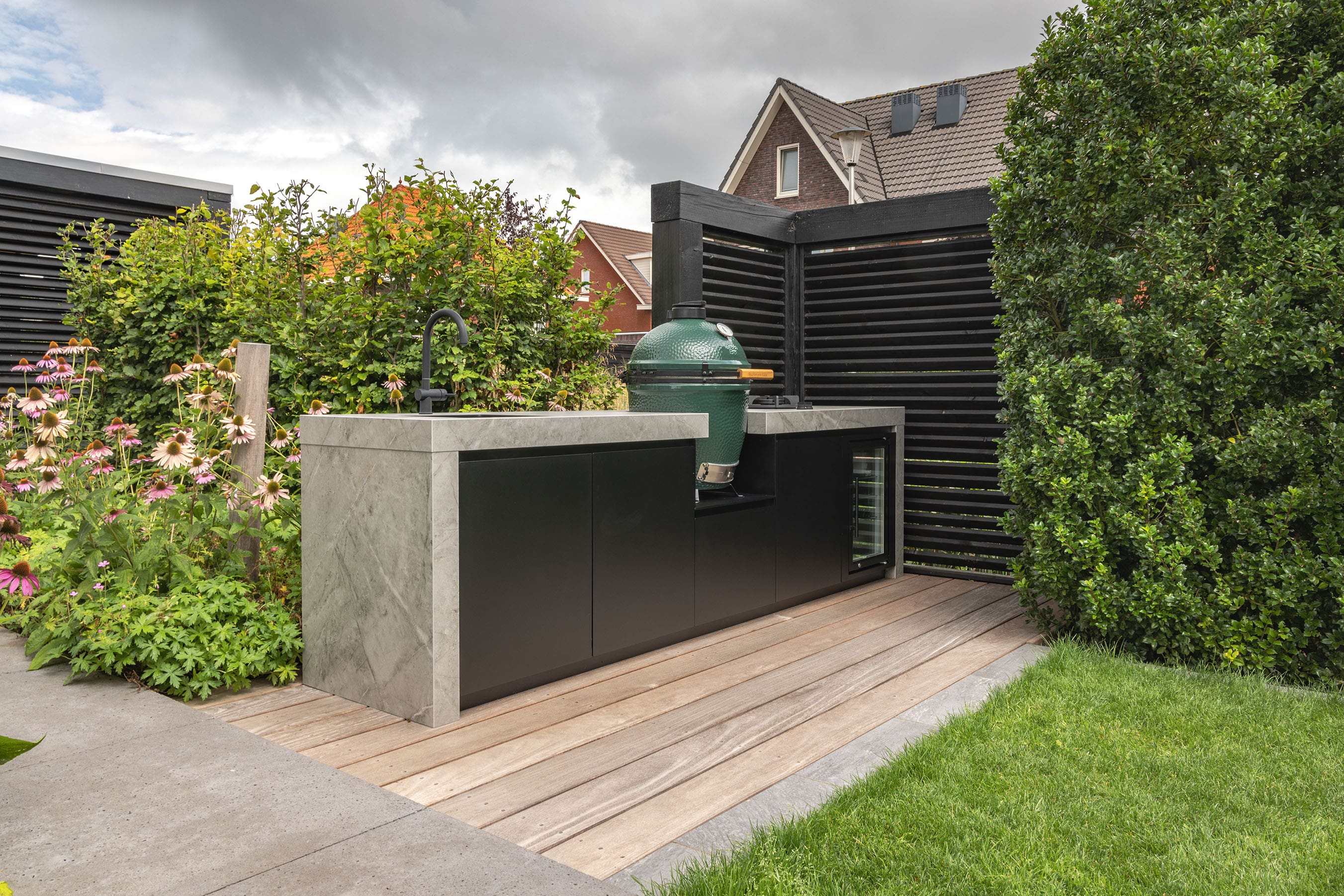 Complete kitchen with PITT cooking | Garden Vision